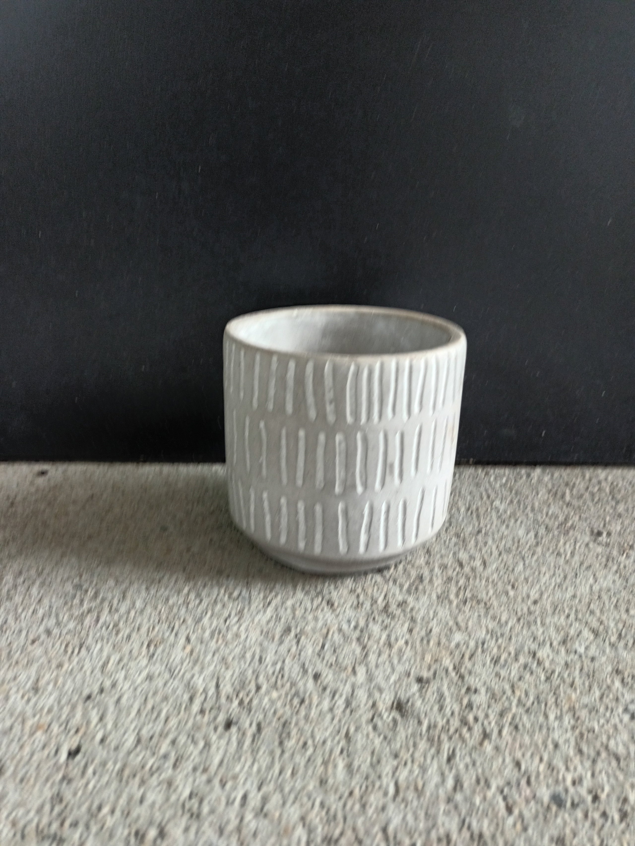 Dart Dash Cement Planter | Canberra Nursery & Garden Centre